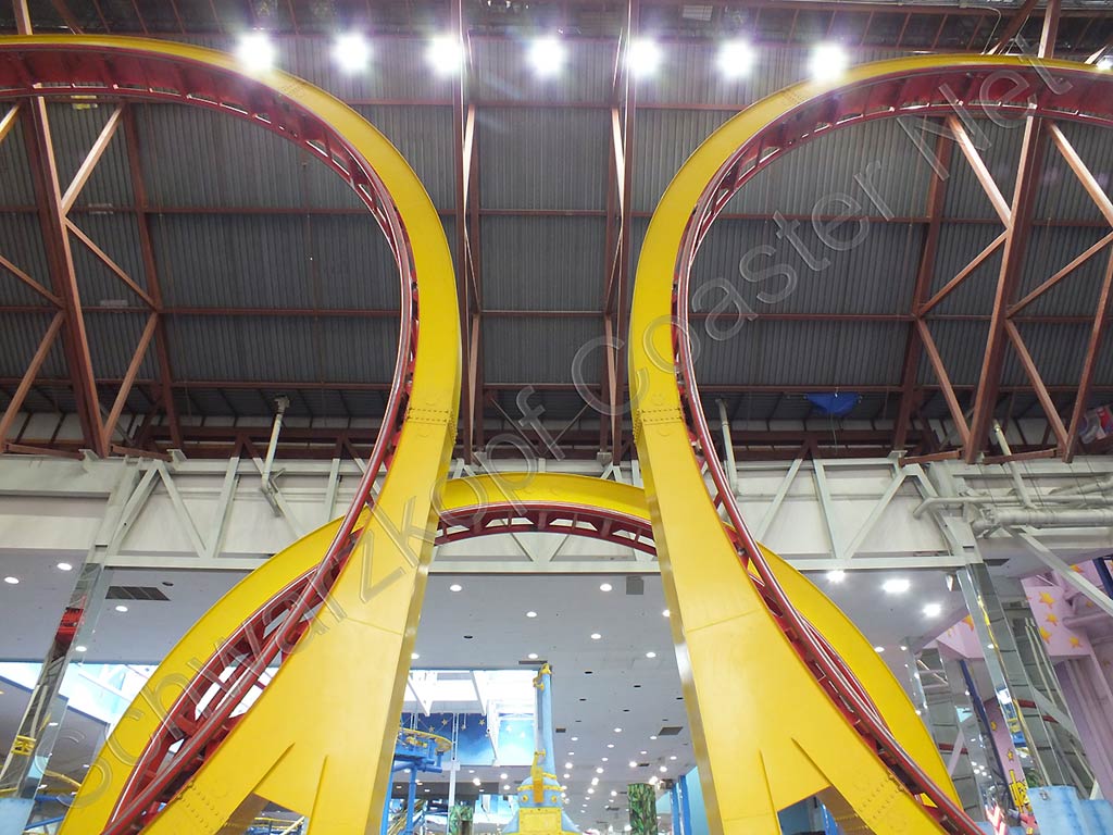 Mindbender Edmonton - Schwarzkopf Coaster Net